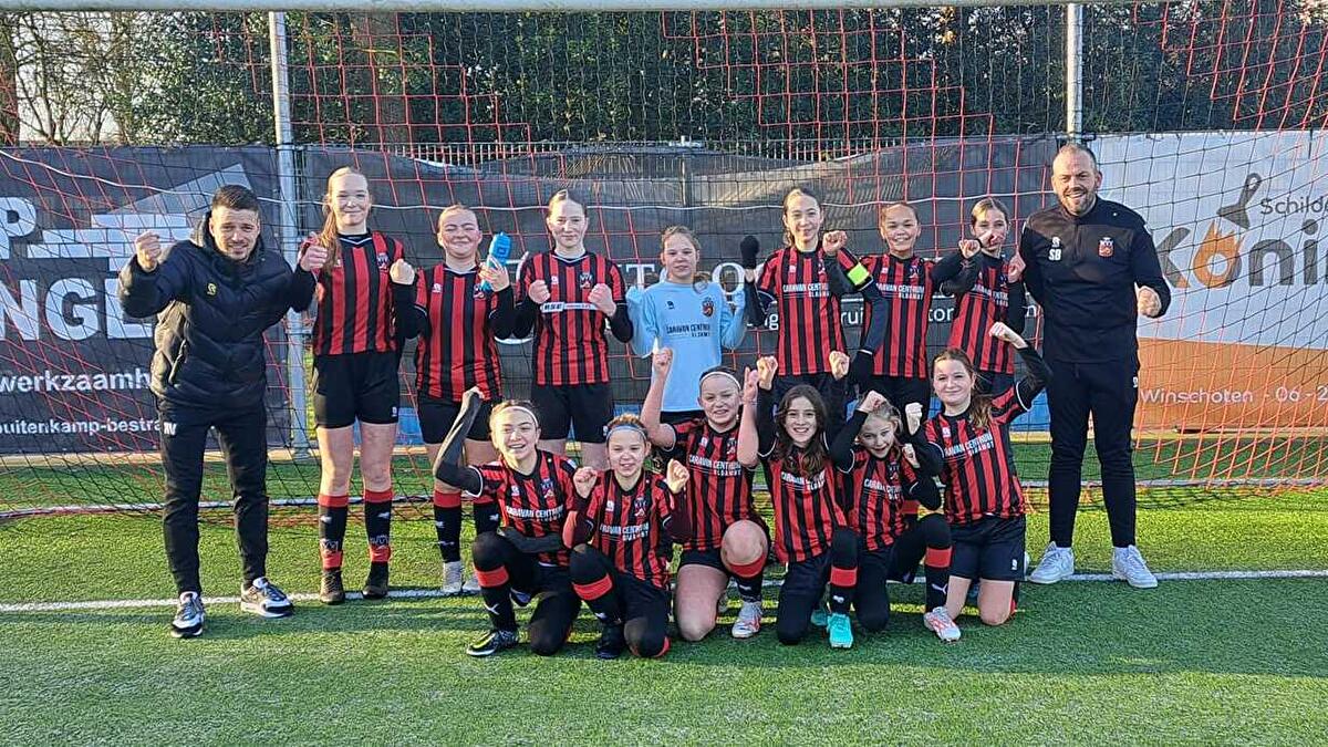 VOLLE BUIT VOOR WVV MO13 - WVV 1896